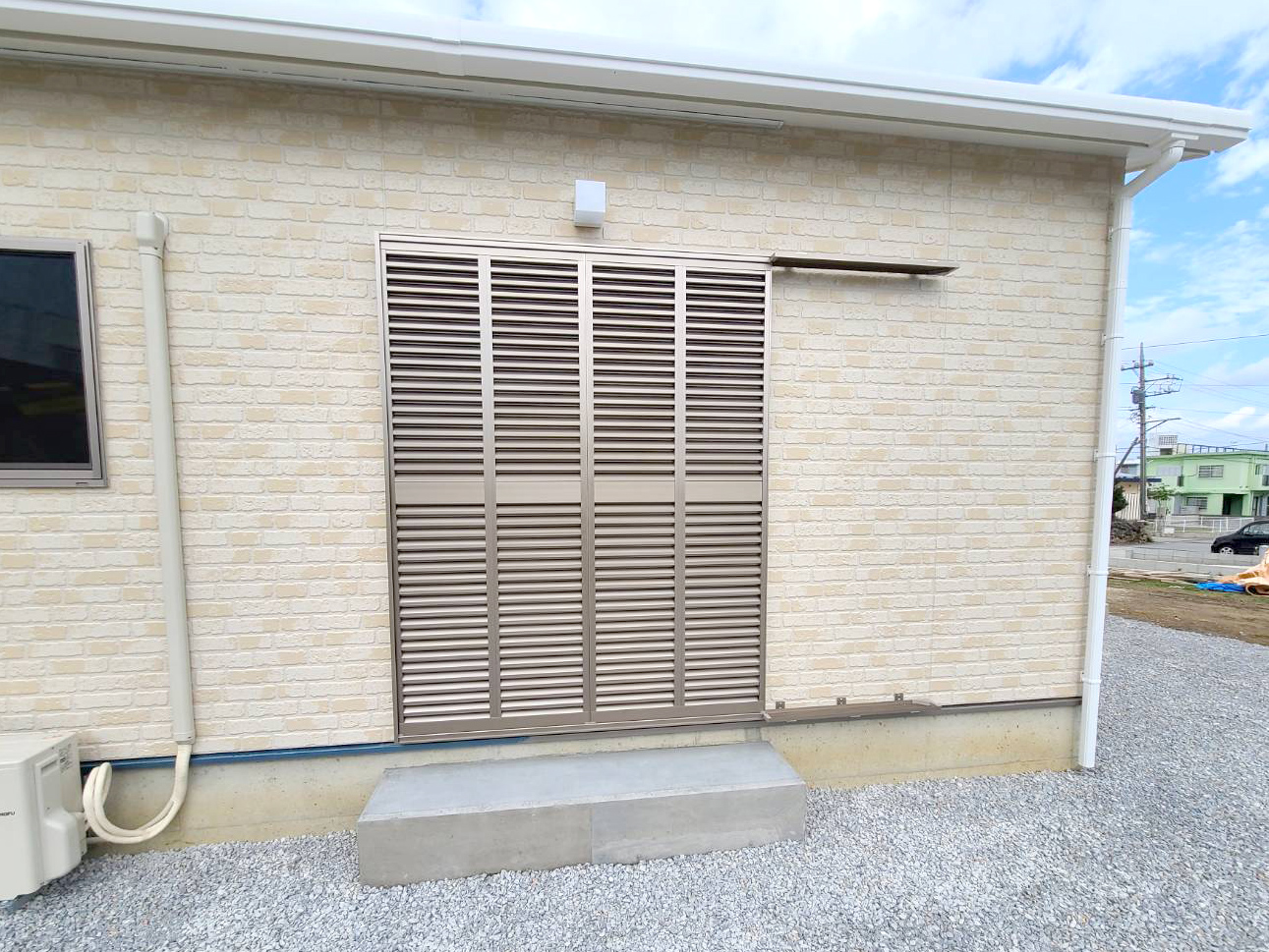 沖縄支店おすすめ！Nisshoオリジナルアルミ雨戸のご紹介！ | スタッフblog | Nissho